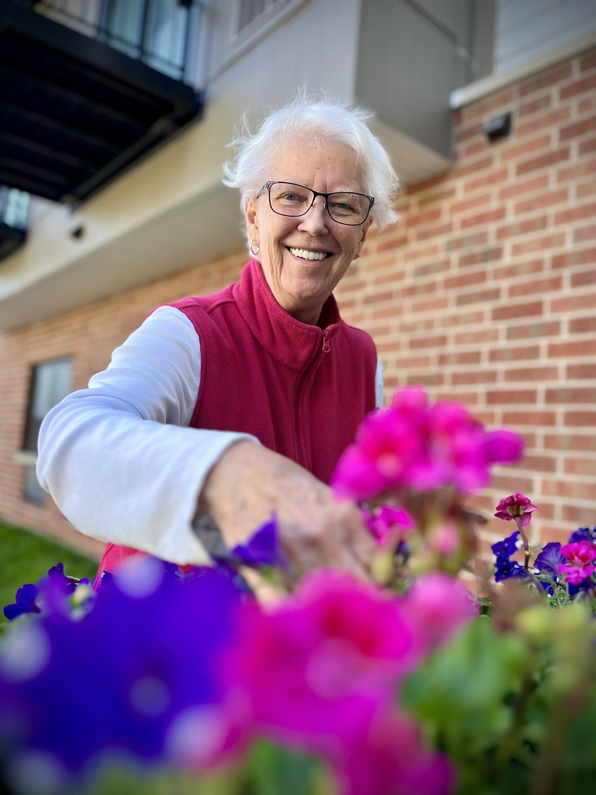 Finding Purpose and Joy: Ione's Journey at Ecumen Pathstone - Ecumen